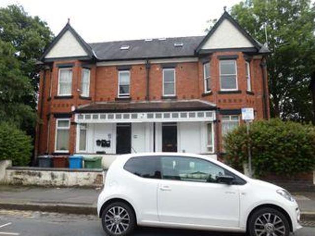 2 Bedrooms Flat for rent in Everett Road, Withington, Manchester M20