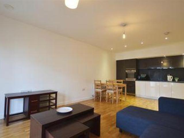 2 Bedrooms Flat for rent in Evergreen Drive, West Drayton UB7