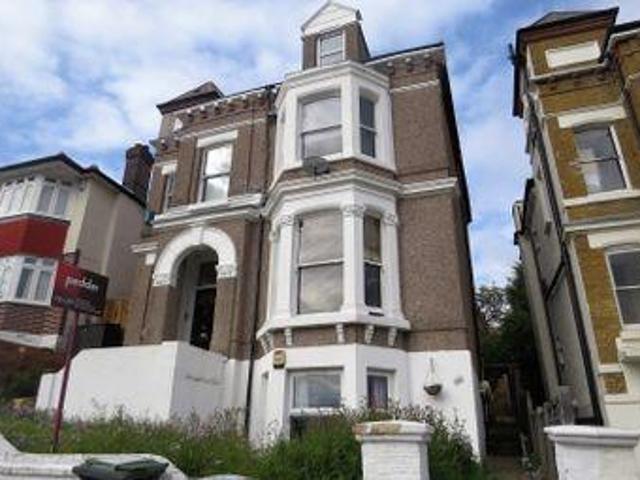 2 Bedrooms Flat for rent in Ewelme Road, Forest Hill SE23