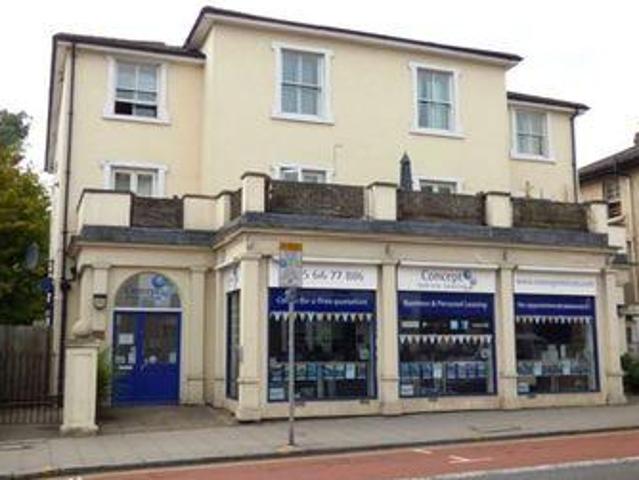2 Bedrooms Flat for rent in Ewell Road, Surbiton KT6