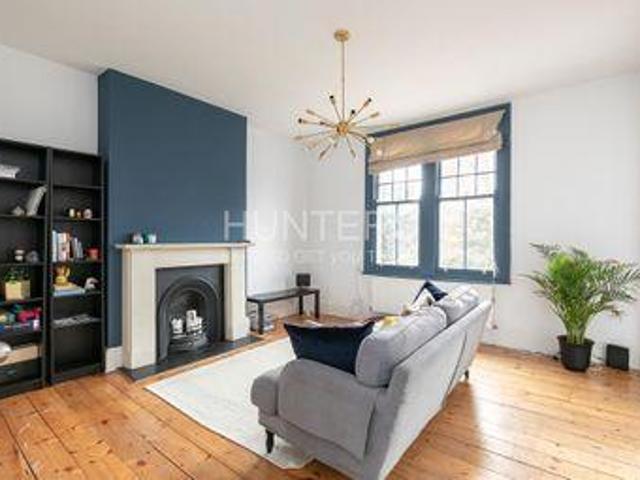 2 Bedrooms Flat for rent in Exeter Road, London NW2