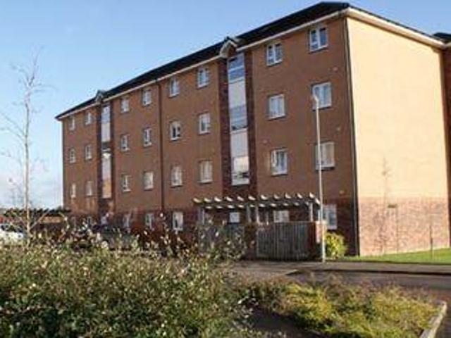 2 Bedrooms Flat for rent in F0 1 180 Auchentoshan Terrace, Springburn G21