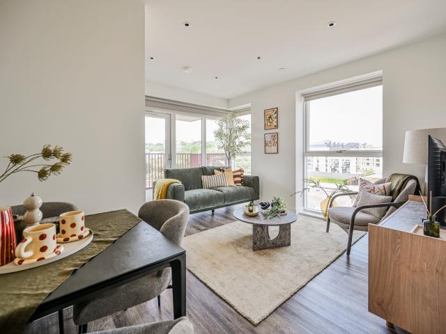 2 Bedrooms Flat for Rent in Foundry Yard | Foxtons