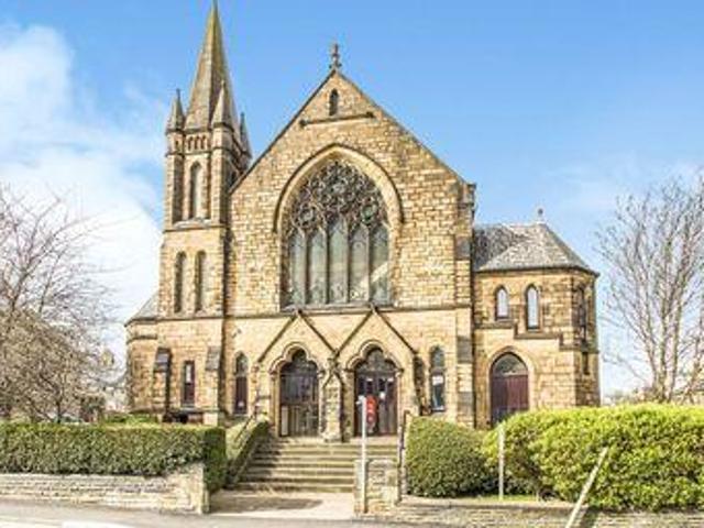 2 Bedrooms Flat for rent in Fountain Street, Morley, Leeds LS27