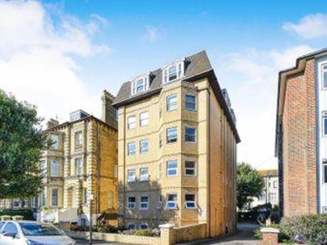 2 Bedrooms Flat for rent in Fourth Avenue, Hove BN3