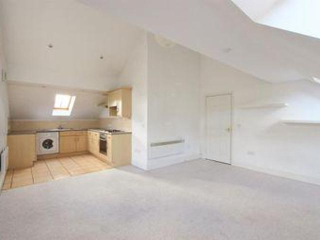2 Bedrooms Flat for rent in Forge Lane, Oughtibridge, Sheffield S35