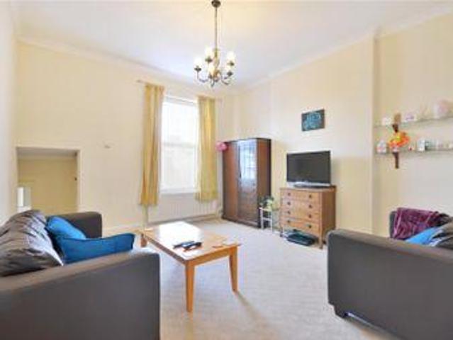 2 Bedrooms Flat for rent in Fordwych Road, West Hampstead NW2