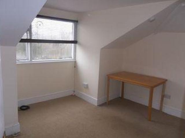 2 Bedrooms Flat for rent in Fordwych Road, Kilburn, London NW2