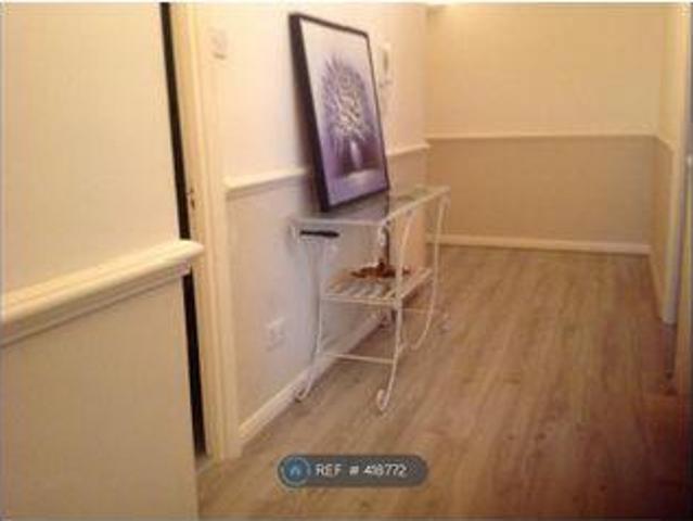 2 Bedrooms Flat for rent in Forest Hill, Forest Hill SE23