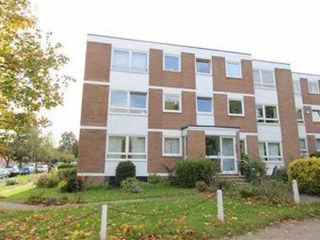 2 Bedrooms Flat for rent in Forest View, Chingford, London E4