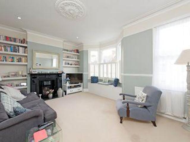 2 Bedrooms Flat for rent in Forthbridge Road, London SW11