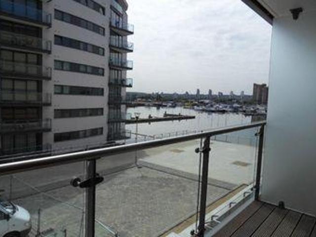 2 Bedrooms Flat for rent in Fathom Court, Basin Approach, Albert Basin Way, London E16