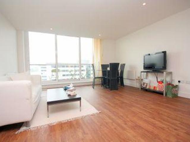 2 Bedrooms Flat for rent in Fathom Court, 2 Basin Approach, London E16