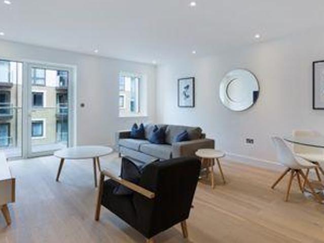 2 Bedrooms Flat for rent in Faulkner House, Fulham Reach, Fulham W6