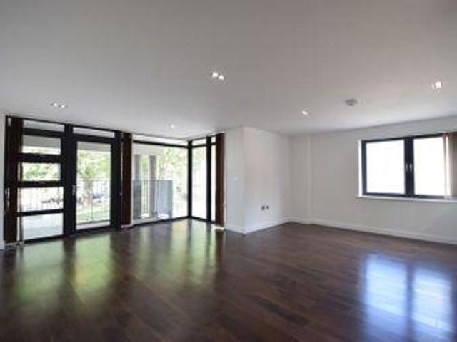 2 Bedrooms Flat for rent in Fawe Street, Langdon Park E14