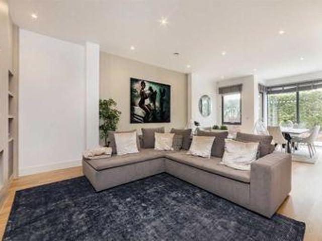 2 Bedrooms Flat for rent in Fairmont Mews, London NW2