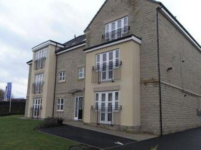 2 Bedrooms Flat for rent in Fairbairn Fold, Laisterdyke, Bradford BD4