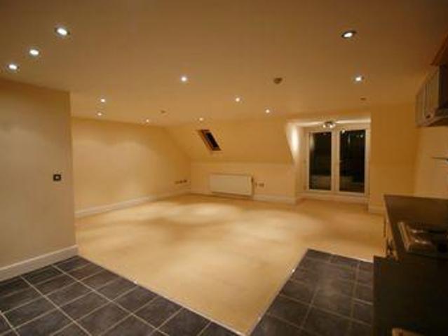 2 Bedrooms Flat for rent in Fairfax Street, Lincoln LN5