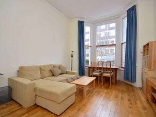 2 Bedrooms Flat for rent in Fairholme Road, Barons Court W14
