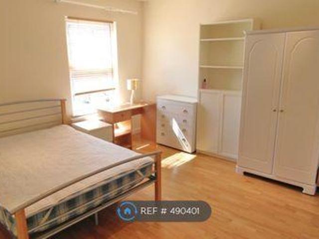 2 Bedrooms Flat for rent in Fairholme Road, Harrow HA1