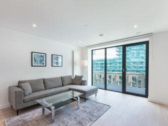 2 Bedrooms Flat for rent in Fairwater House, Royal Wharf, London E16