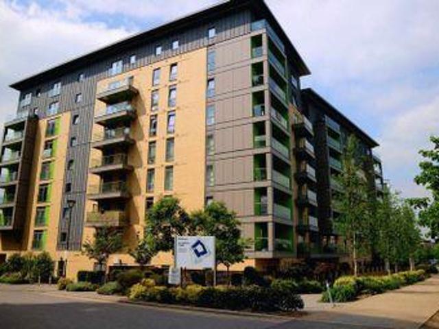 2 Bedrooms Flat for rent in Falcondale Court, Lakeside Drive, Park Royal NW10