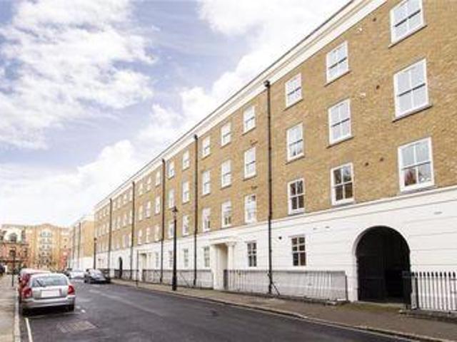 2 Bedrooms Flat for rent in Falmouth Road, Borough SE1