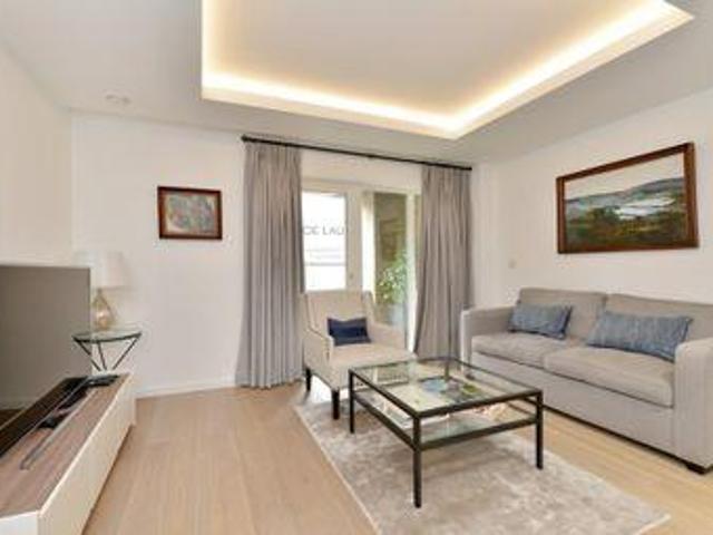 2 Bedrooms Flat for rent in Farm Lane, Fulham SW6