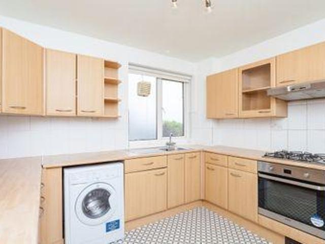 2 Bedrooms Flat for rent in Fellows Road, London NW3