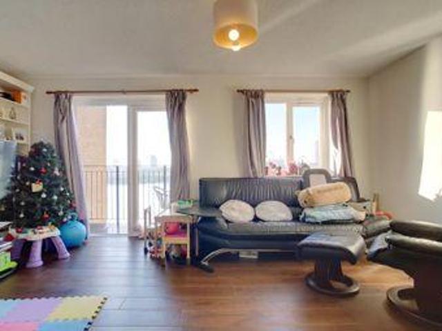 2 Bedrooms Flat for rent in Ferguson Close, Canary Wharf E14