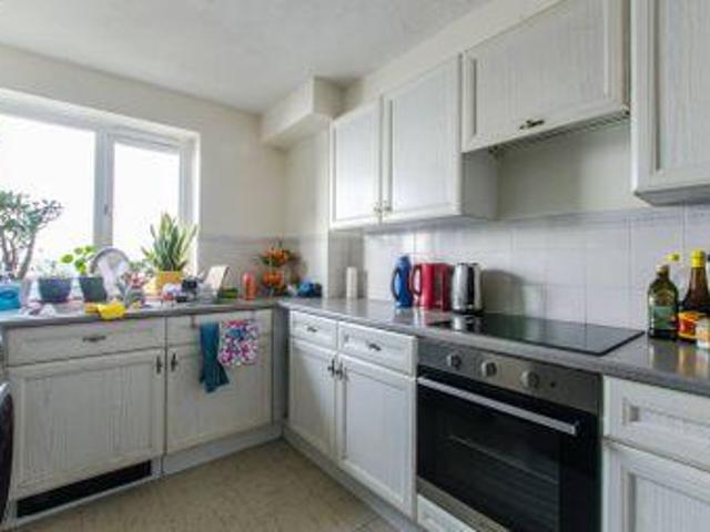 2 Bedrooms Flat for rent in Ferguson Close, Isle Of Dogs E14