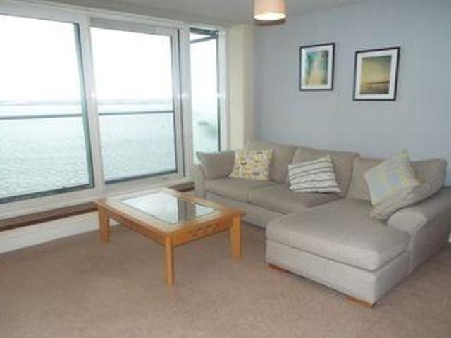 2 Bedrooms Flat for rent in Ferry Court, Cardiff CF11