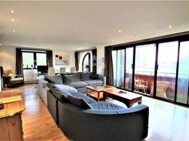 2 Bedrooms Flat for rent in Ferrymans Quay, William Morris Way, Fulham, London SW6