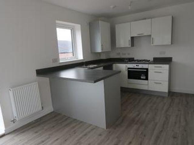 2 Bedrooms Flat for rent in Ffordd Penrhyn, Southaven, Barry Waterfront CF62