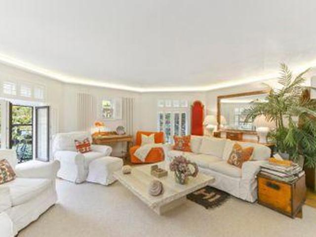 2 Bedrooms Flat for rent in Fitzjohns Avenue, London NW3
