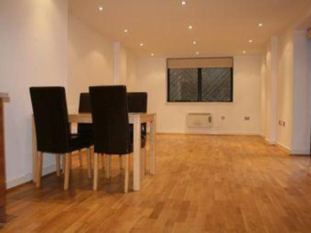 2 Bedrooms Flat for rent in Fieldgate Street, Liverpool Street E1