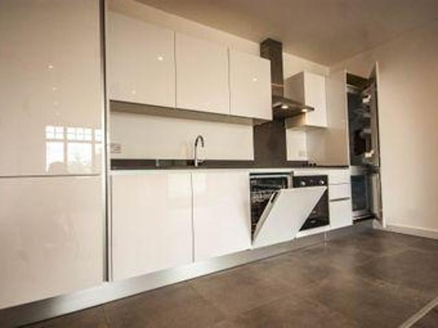 2 Bedrooms Flat for rent in Finchley Road, Golders Green NW11