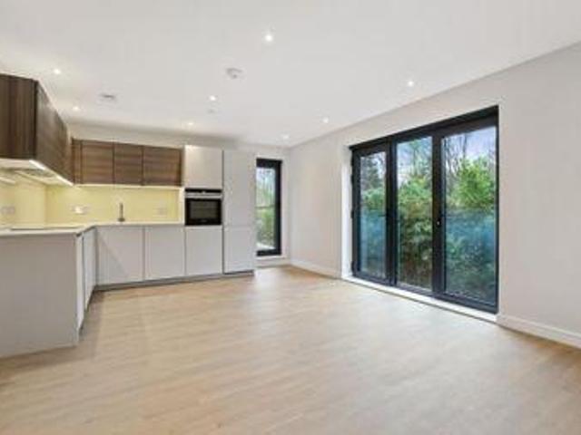 2 Bedrooms Flat for rent in Finchley Road, Hampstead NW3