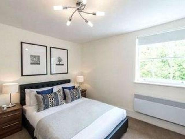 2 Bedrooms Flat for rent in Finchley Road, London NW8
