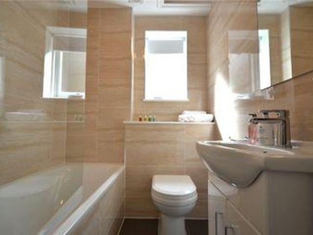 2 Bedrooms Flat for rent in Finchley Road, London NW8