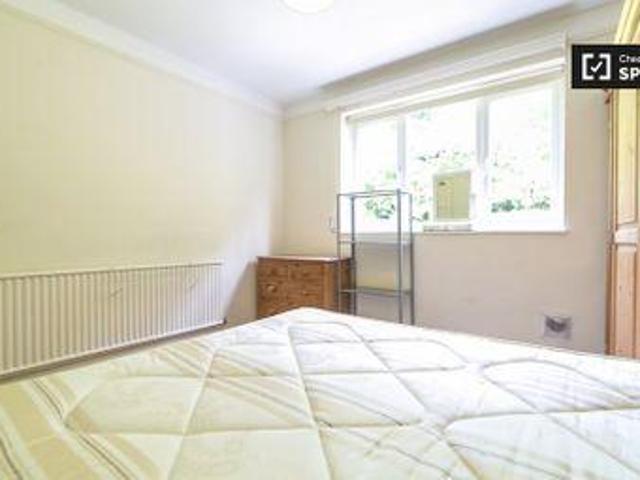 2 Bedrooms Flat for rent in Finchley Road, London NW11