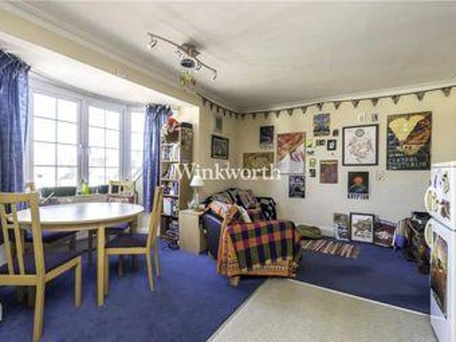 2 Bedrooms Flat for rent in Finchley Road, London NW11