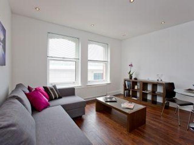 2 Bedrooms Flat for rent in Finchley Road, London NW3