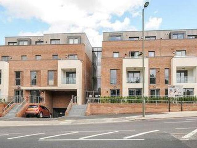 2 Bedrooms Flat for rent in Finchley Road, London NW3