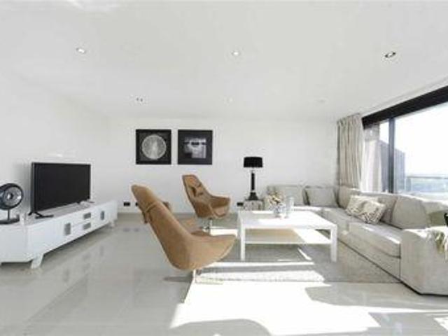 2 Bedrooms Flat for rent in Finchley Road, Swiss Cottage, London NW3