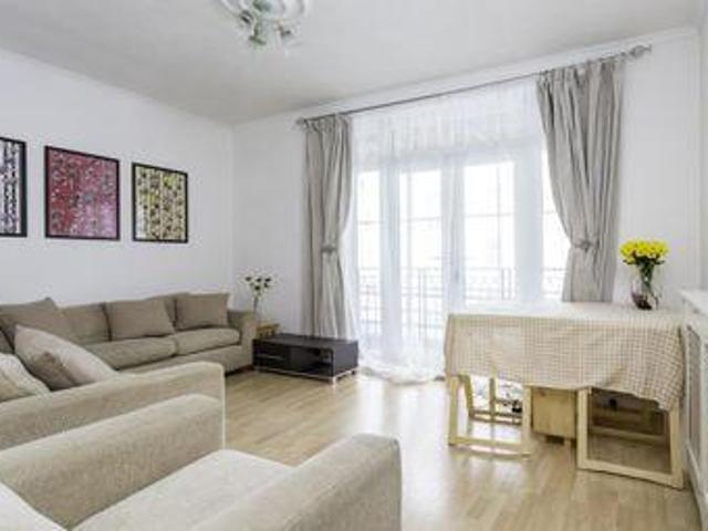 2 Bedrooms Flat for rent in Firth House, Barnet Grove E2