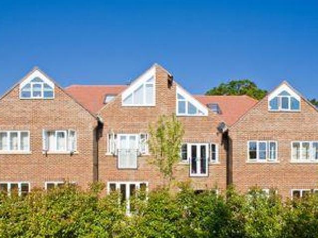 2 Bedrooms Flat for rent in Flat 4, 30 Chiltern Court, Goring On Thames RG8