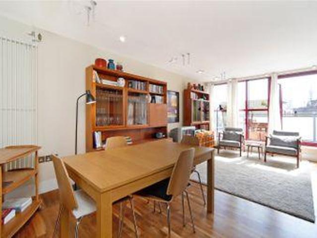 2 Bedrooms Flat for rent in Flat 6 Eagleworks, 56 Quaker Street, London E1
