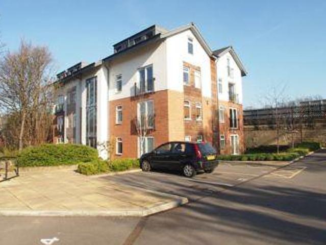 2 Bedrooms Flat for rent in Flat 6, Platform One, Station Approach, Leeds, West Yorkshire LS5