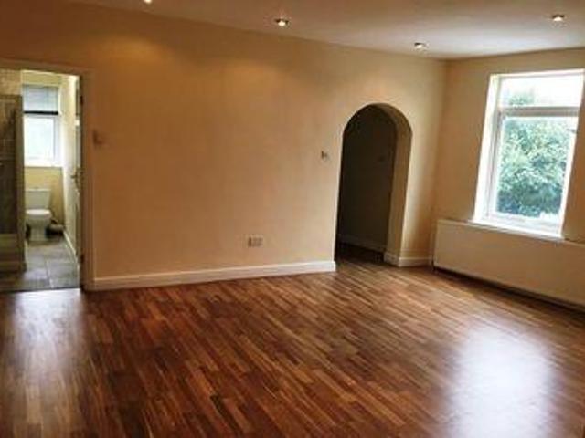 2 Bedrooms Flat for rent in Flat, 241 Manchester Road West, Little Hulton, Manchester M38